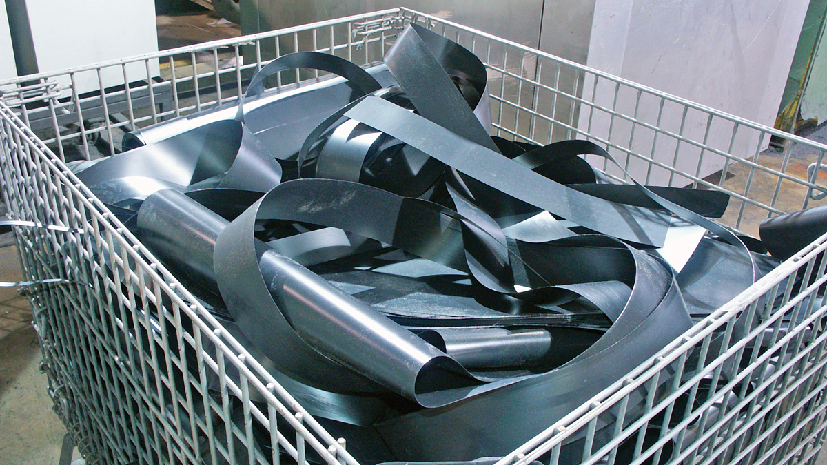 Screen classifying cutters meet productivity needs of extrusion and ...